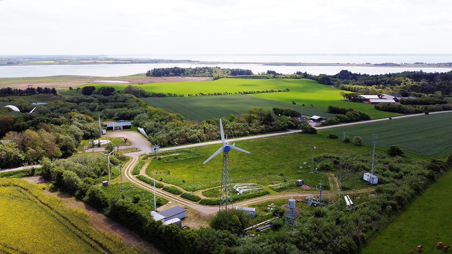 Folkecenter’s iconic blue wind turbine turns 40 years – Nordic ...